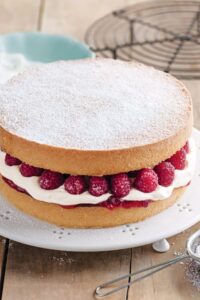 Mary Berry Fresh Cream Sponge Cake - Mary Berry Recipes
