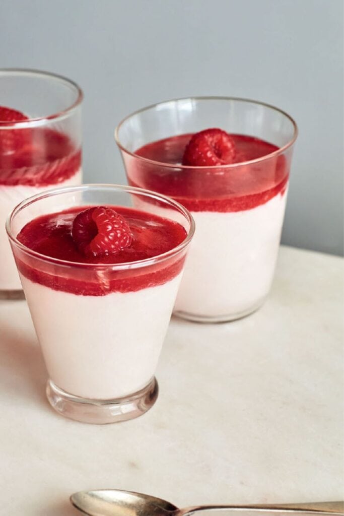 Mary Berry Raspberry Parfait Recipe - Mary Berry Recipes