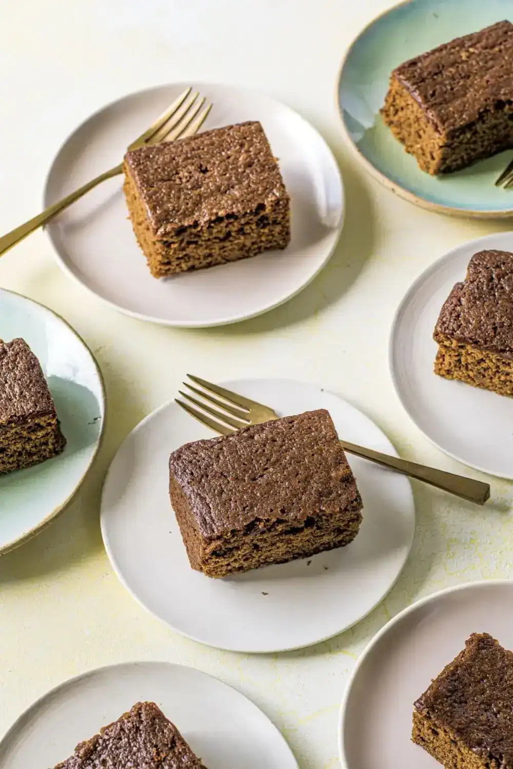 Mary Berry Classic Sticky Gingerbread Recipe - Mary Berry Recipes