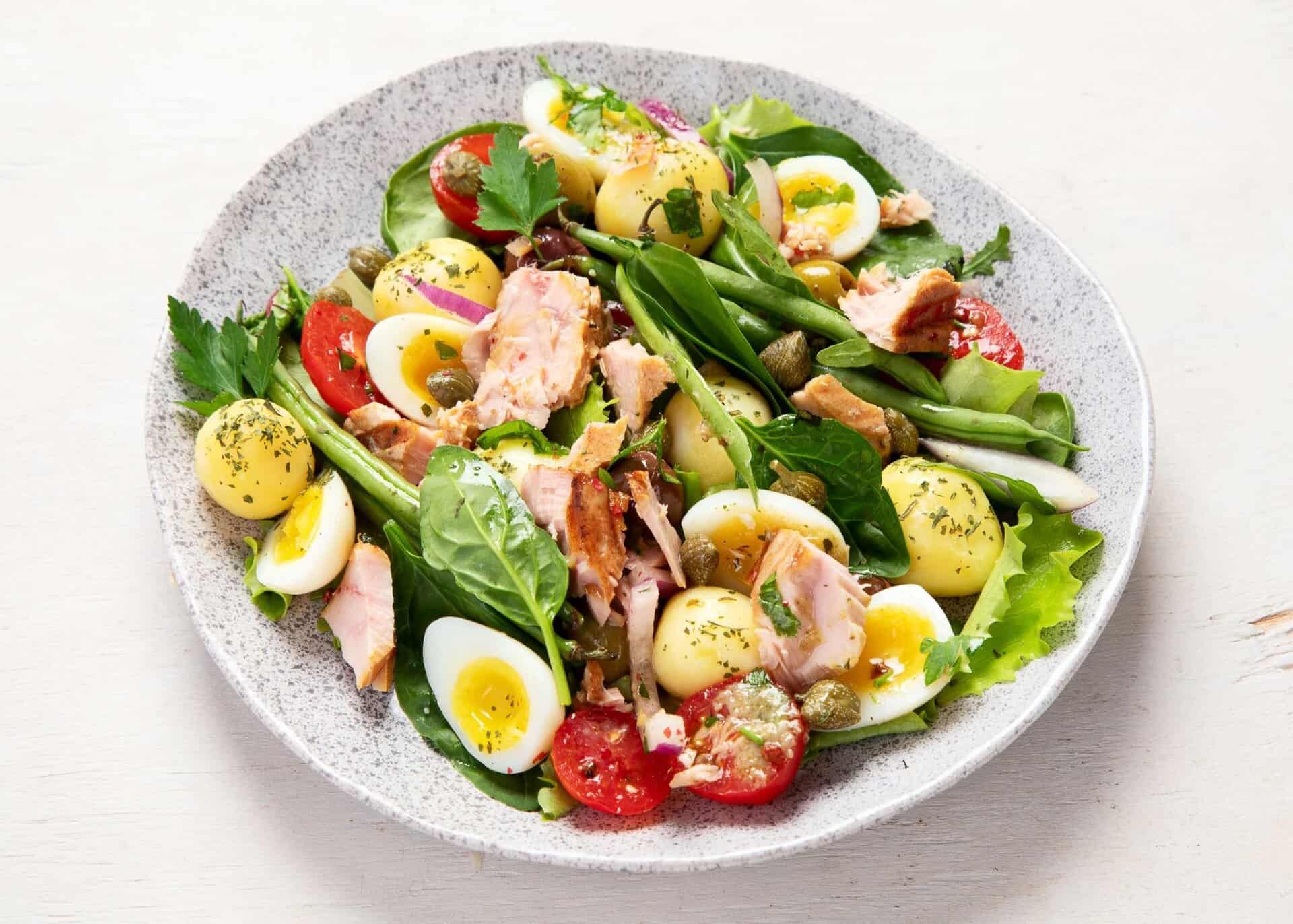 Mary Berry Tuna Niçoise Salad Recipe – Fresh, Hearty, and Utterly ...